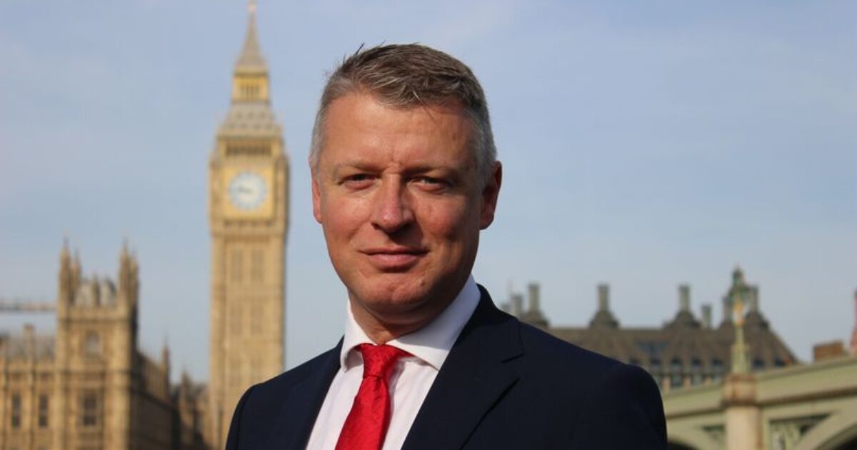 Luke hosts roundtable on housing and homelessness - Luke Pollard MP